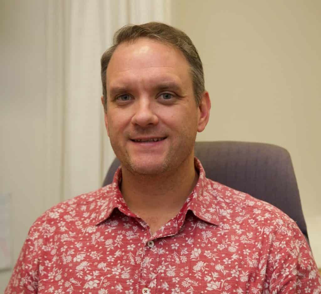 Dr Nicholas Bourke - Kenmore Clinics